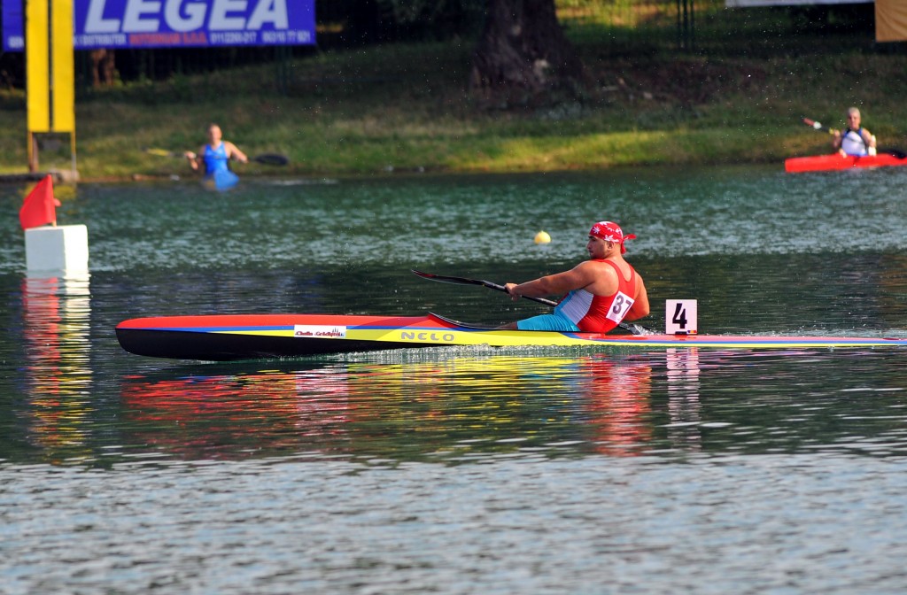 Şi noi cum ajungem la kaiac-canoe?